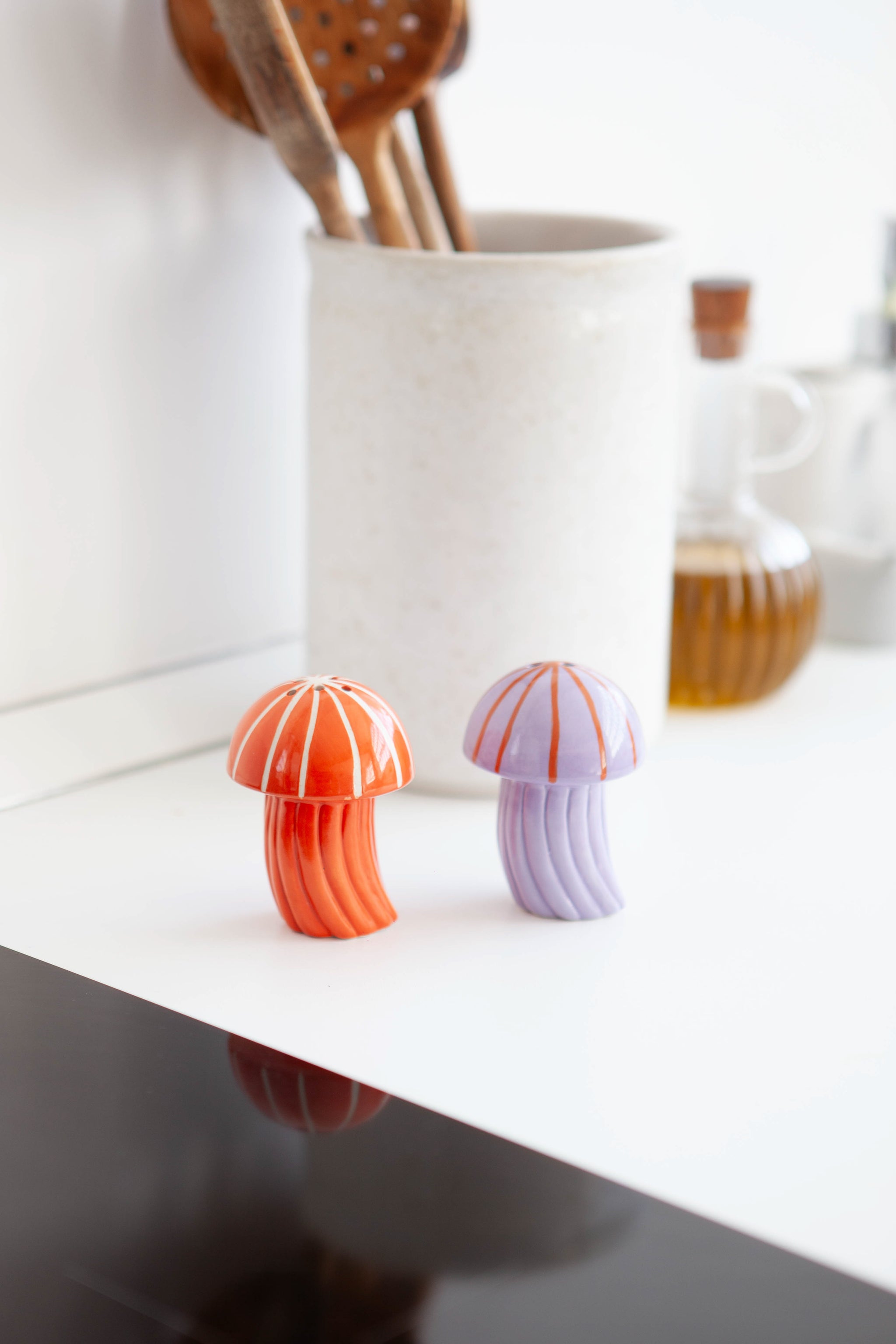 Ocean Dreams Jellyfish Salt and Pepper – DOIY Design